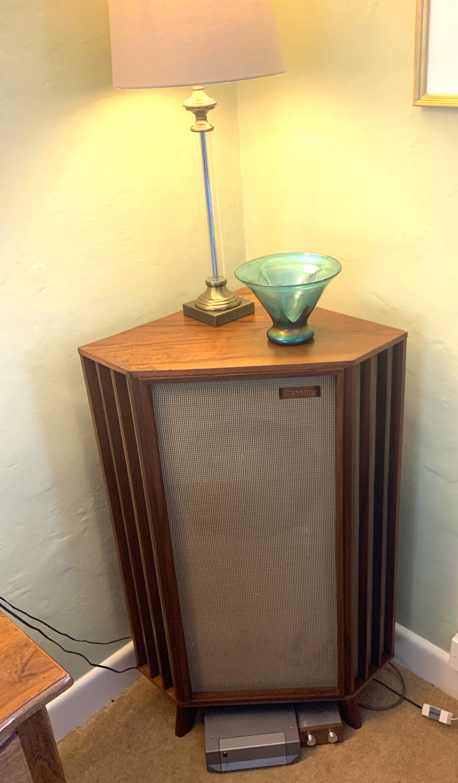 Re-conditioning an original 1950’s Tannoy 12 inch Silver Monitor ...